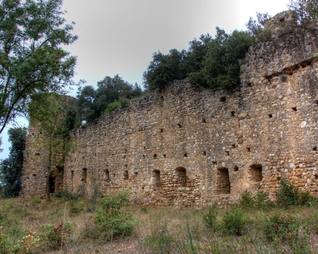 Viajes a Navata - Encuentra el viaje de tus sueños | Viajes.com